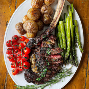 Grilling a Tomahawk Steak: How to Cut and Plate It Like a Pro ...